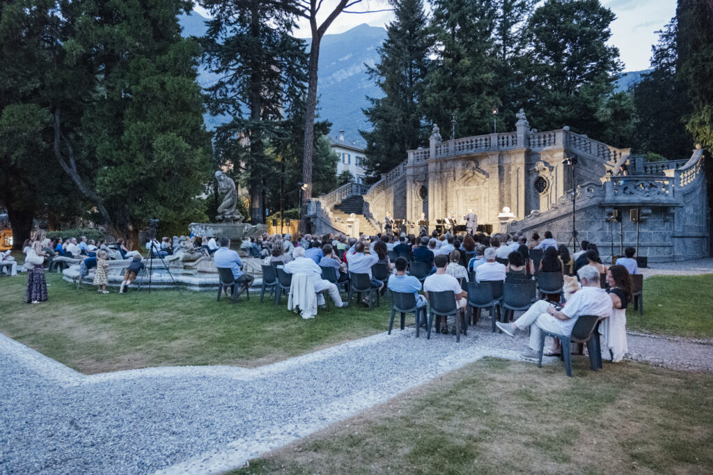 Rhapsody in Blue “On the Waterfront” - LacMus International Music Festival
